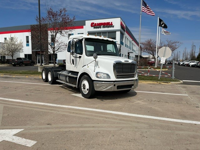 2016 Freightliner MM138064S T - Campbell Supply