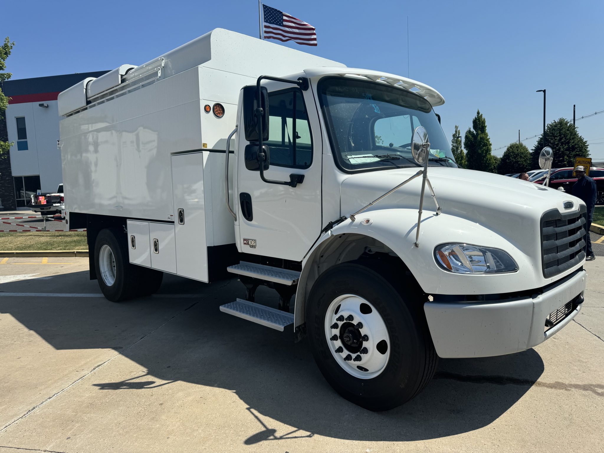 2025 Freightliner M2106 - Campbell Supply