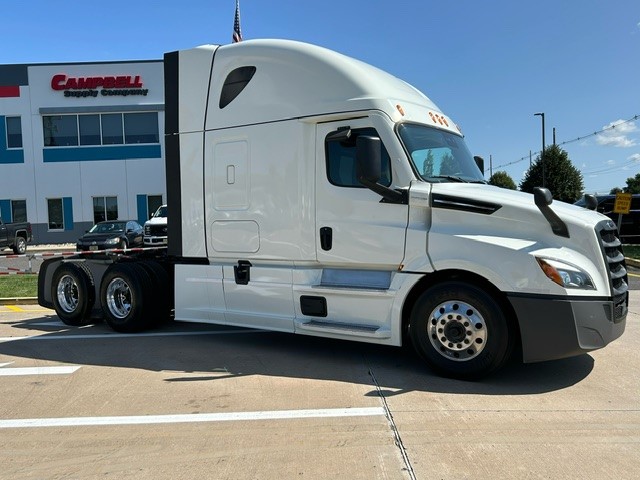 2020 FREIGHTLINER CASCADIA PT126S - Campbell Supply