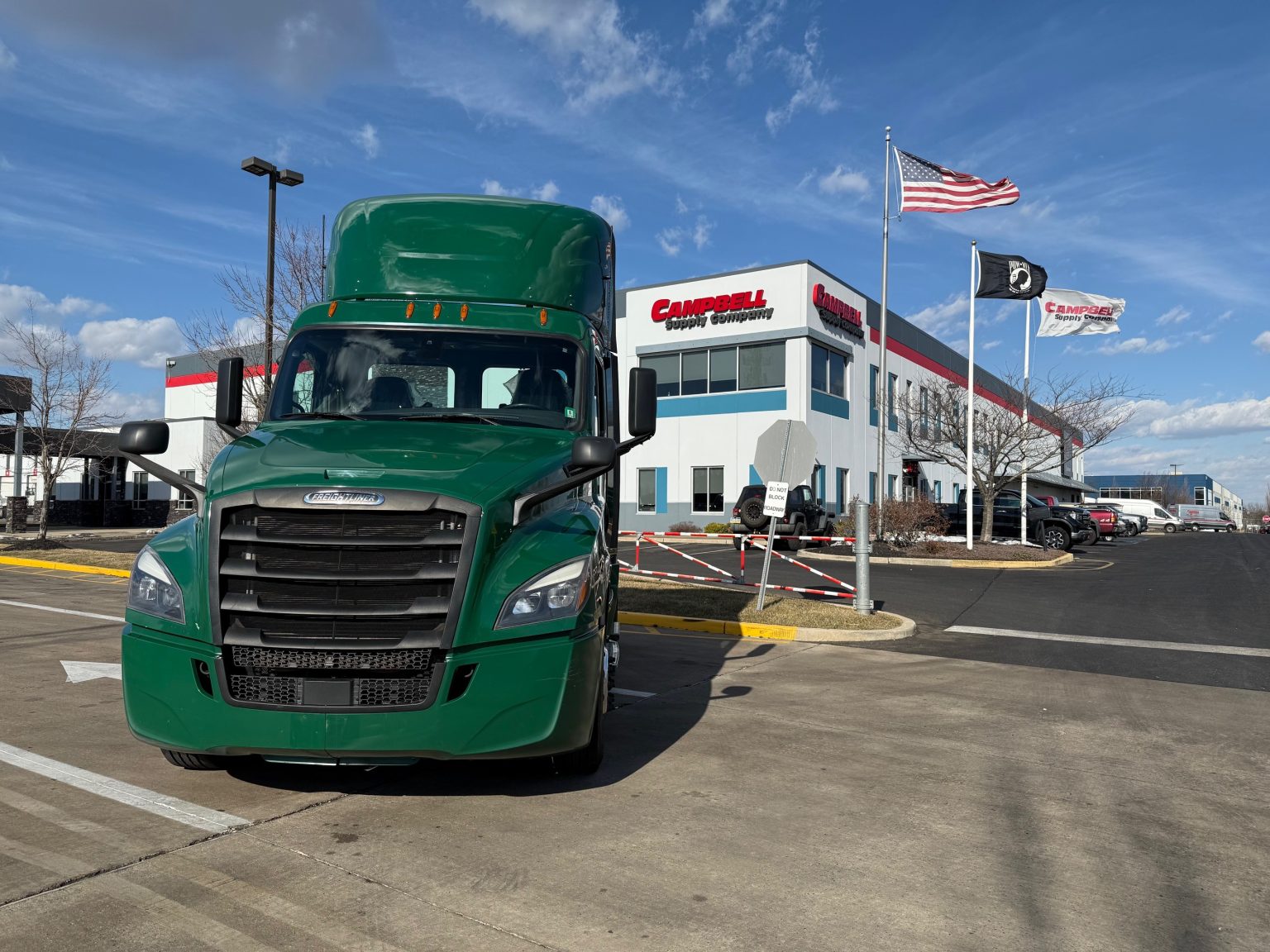 2020 Freightliner Cascadia PT126 - Campbell Supply