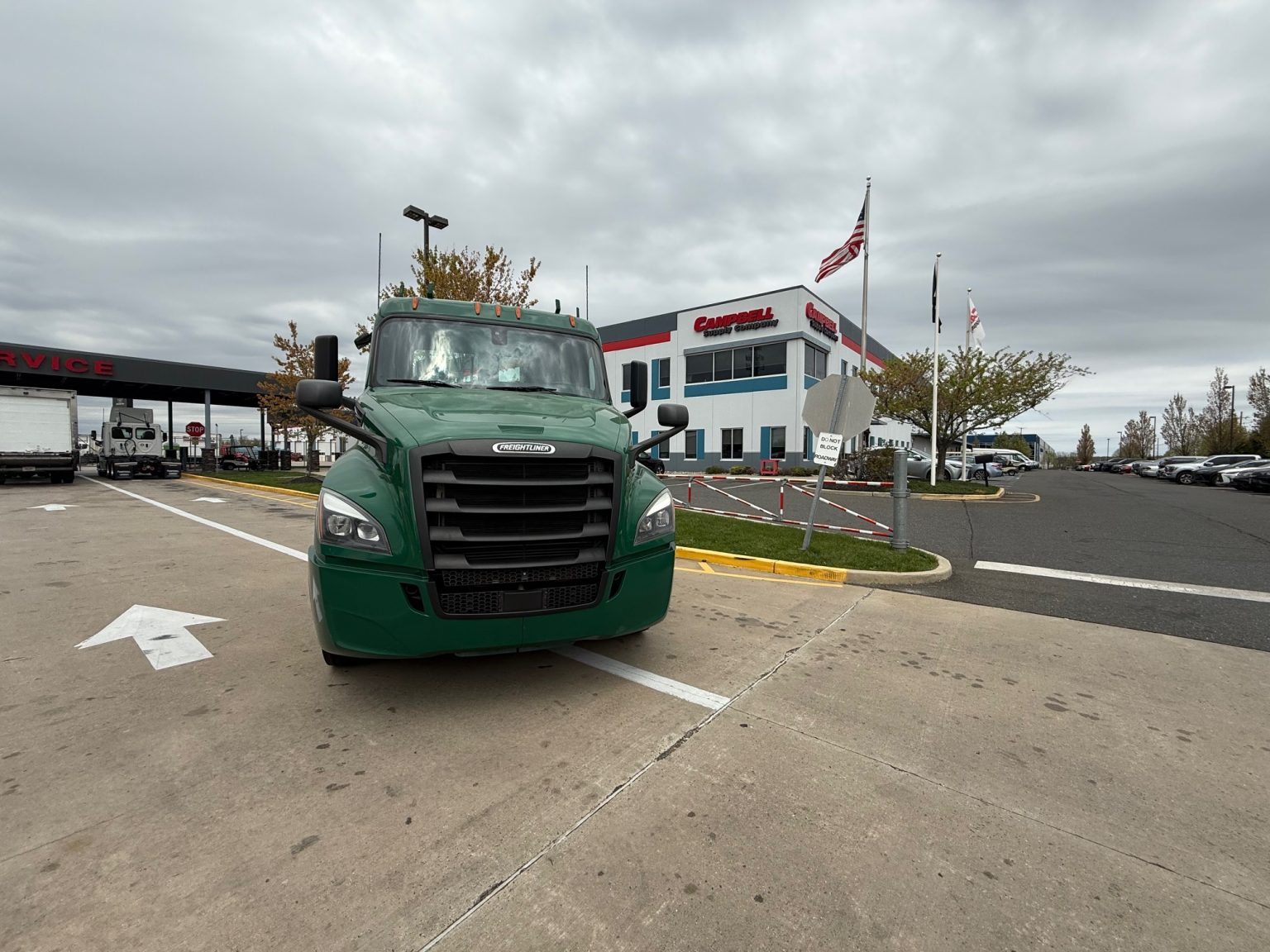 2020 Freightliner CASCADIA PT126D - Campbell Supply