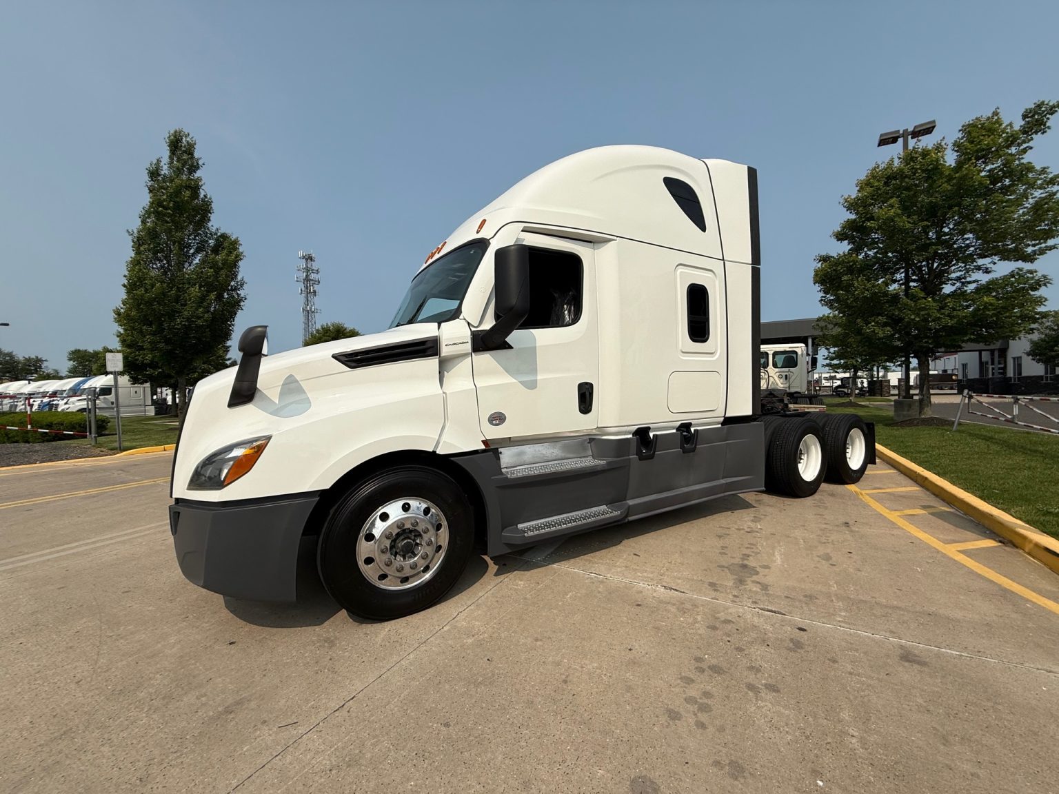 2022 Freightliner CASCADIA PT126S - Campbell Supply
